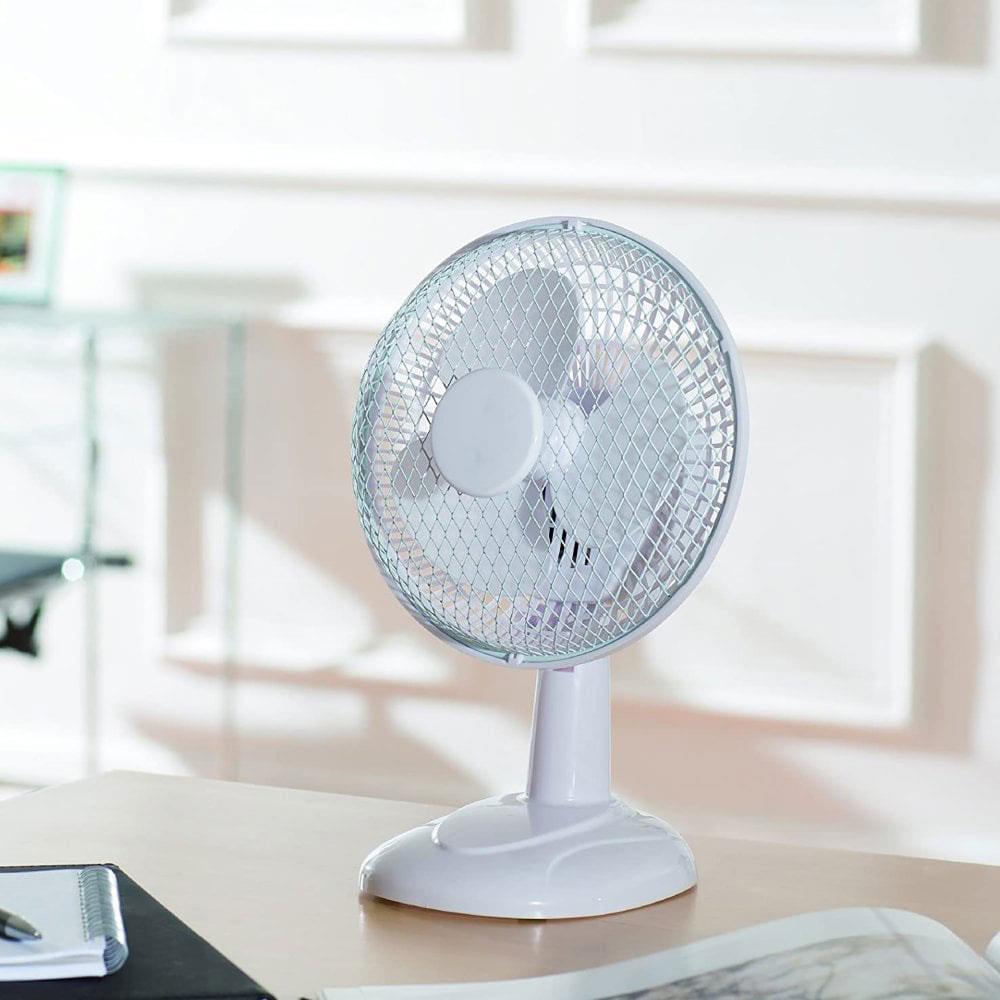 Daewoo Portable Air Cooling 6 Inch Desk Fan With 2 Speed Settings ...